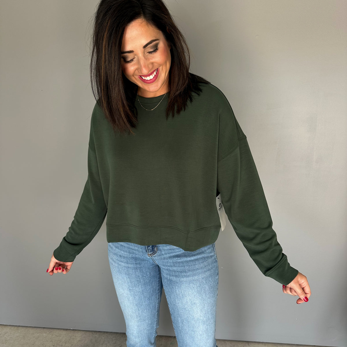 The Maddy Pullover Top – The Well Clothing Boutique